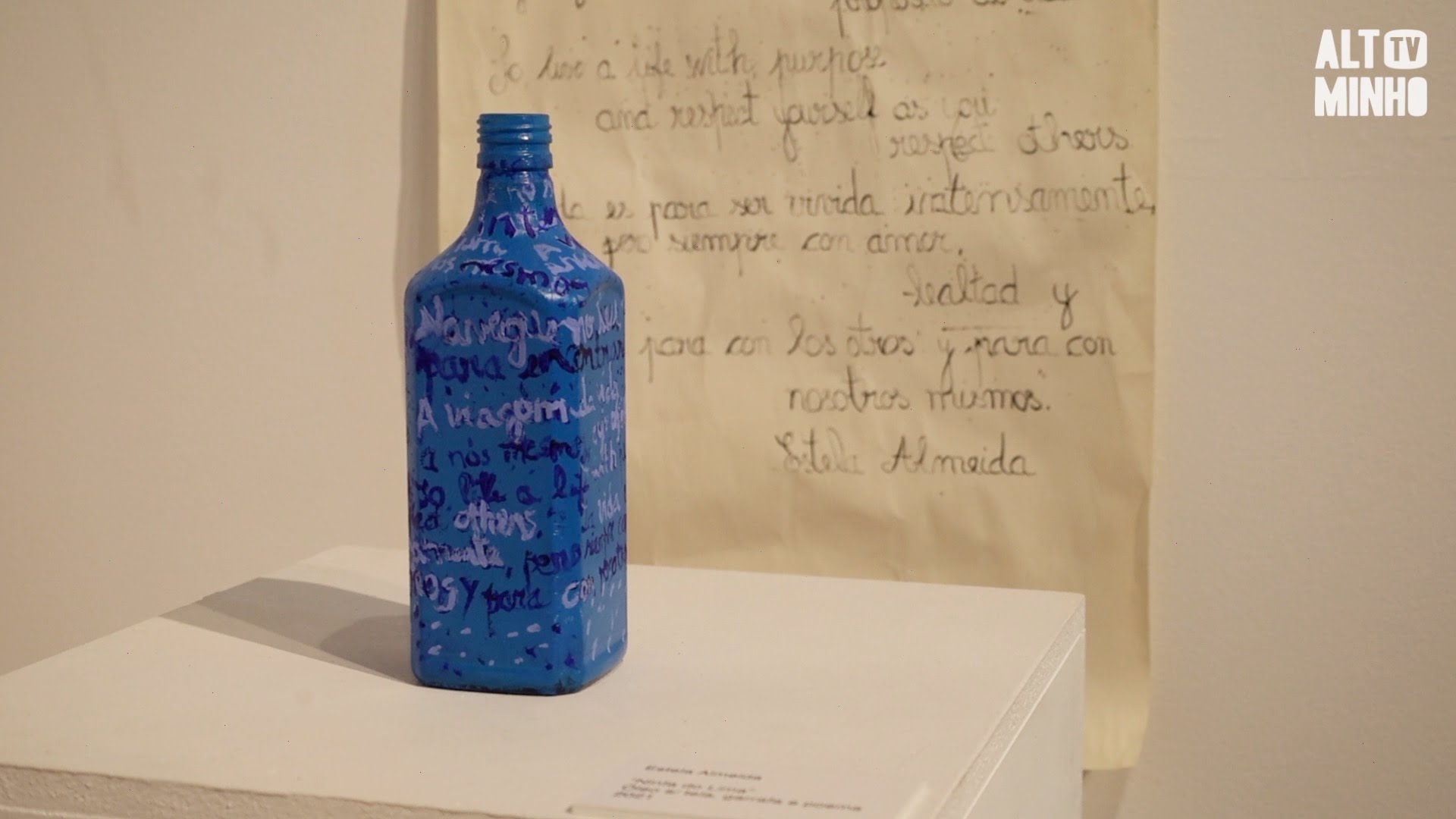 Exposição "Tons de Azul - Ontologias de um Atelier Entrópico" pode ser ...