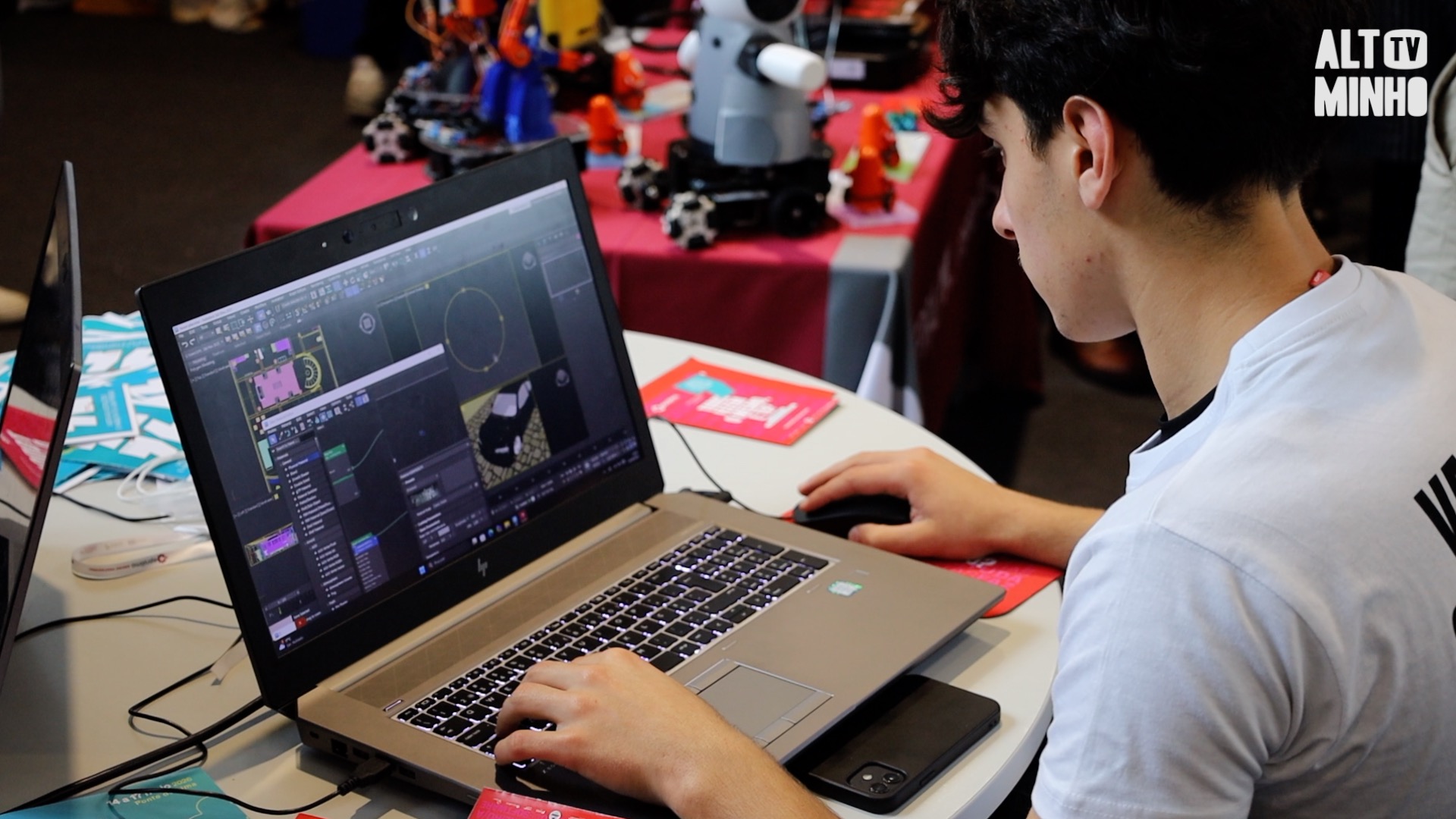 VII edição da Feira da Educação, Ciência e Tecnologia está a decorrer